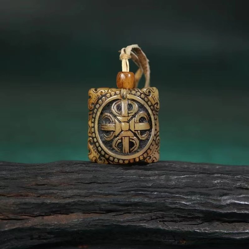 Vintage Tibetan Yak Bone Etched Double Vajra Talisman