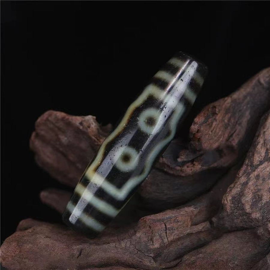 Dzi Beads: Ancient Tibetan Jewelry Imbued with Spiritual Energy
