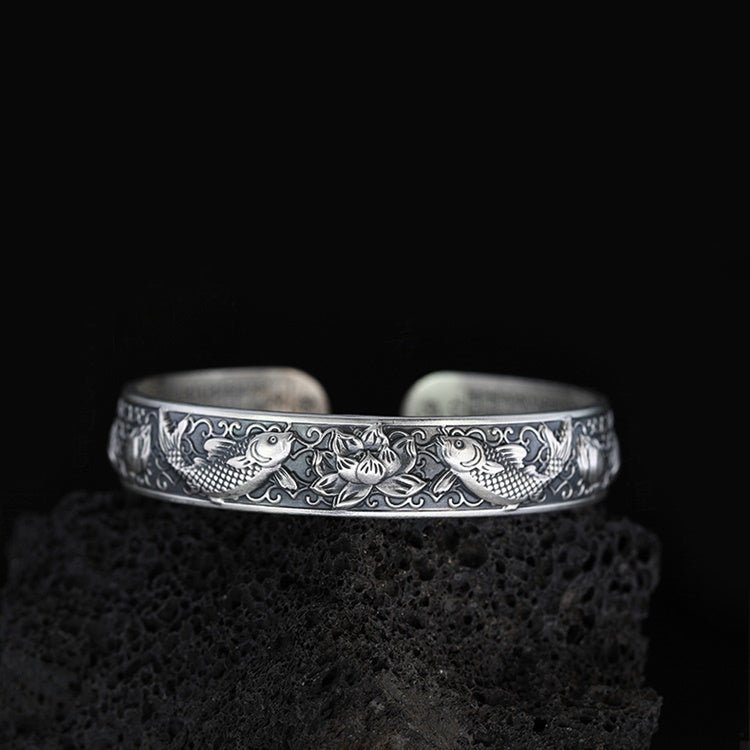 Buddhist Bangles: Auspicious Two Goldfish Fish - Silver - Mantrapiece